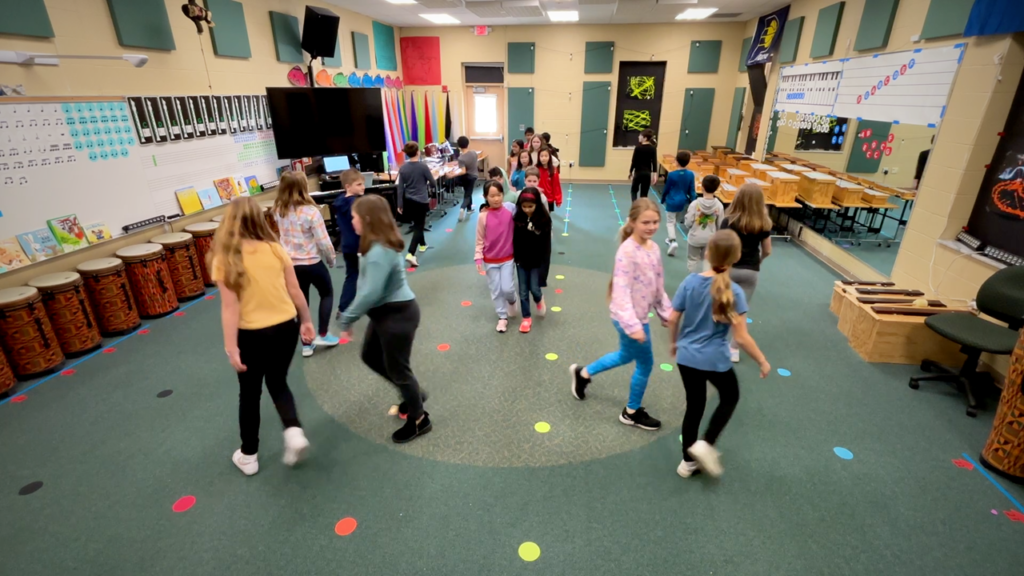 The Circle Waltz Mixer – Bow Tie Music